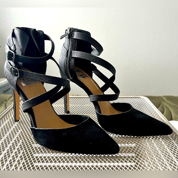 Amazing Strappy Pointed Toe Heels Images